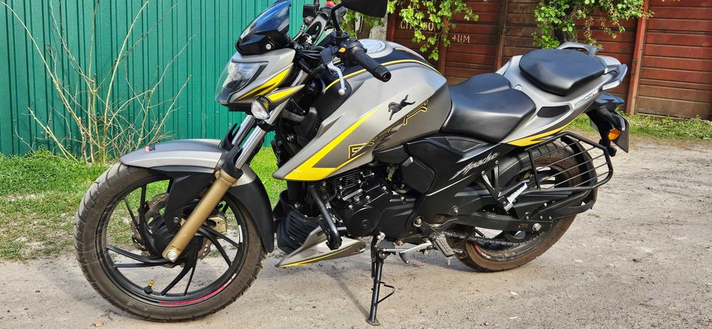 TVS Star Apache RTR 200: 2 300 $ - Мотоцикли Хорол на Olx