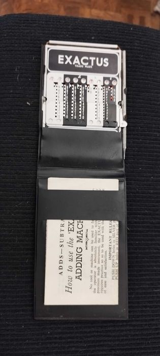 EXACTUS máquina calculadora antiga Porto Salvo • OLX Portugal