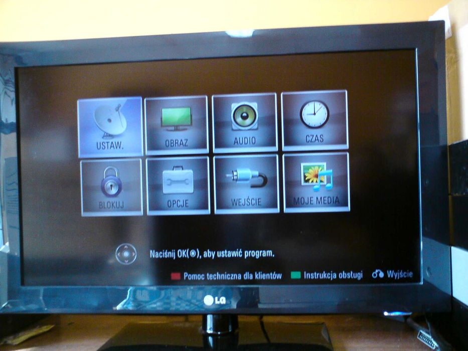 Tv lcd LG 32LD450 32' hdmi, usb, scart eurozłącze, RGB-IN PC, RS-232C ...