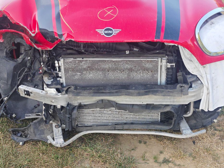 Mini Countryman S All4 silnik b46 2.0 BMW 192 KM manual 2019 r ...