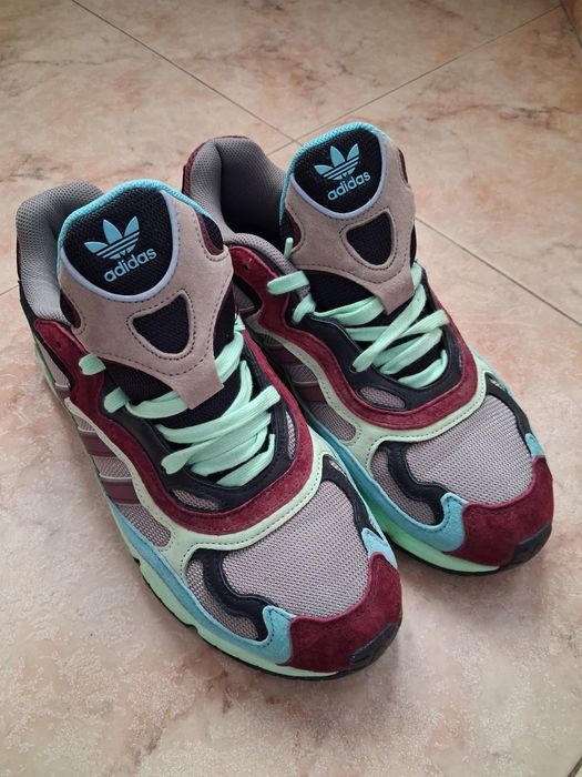 Ténis adidas 43/44 Alcoentre • OLX.pt