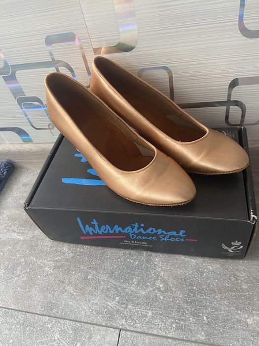 Туфлі для танців 2 800 грн Дитяче взуття Київ на Olx