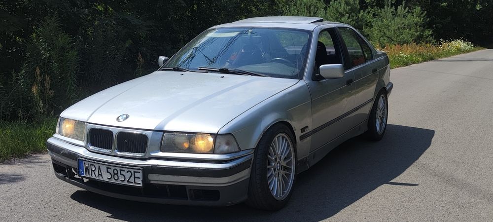 BMW E36 sedan 5.0 V8 M113 Radom • OLX.pl