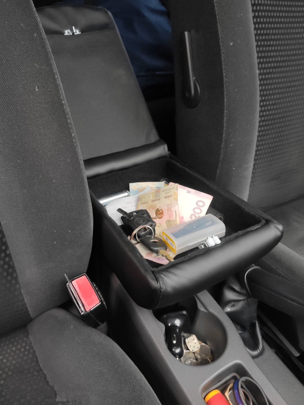 Подлокотник Ford Focus 2, Focus 3, C-Max, Фокус: 1 200 грн ...