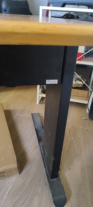 Secretaria Levira grande Ruivães E Novais • OLX.pt