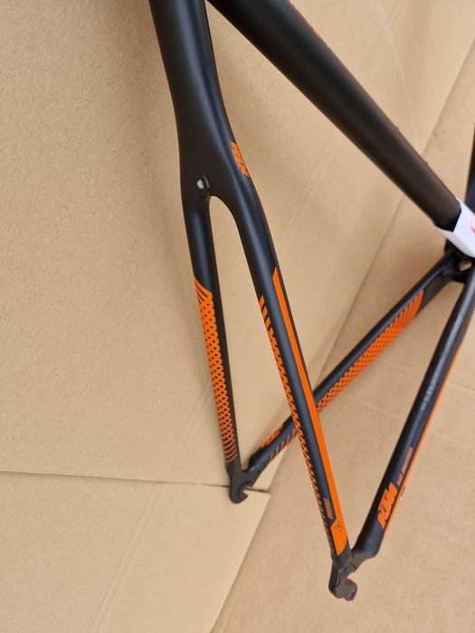 KTM STRADA 800 rama szosowa alu z widelcem 55 Faktura szosa FVAT F66 ...
