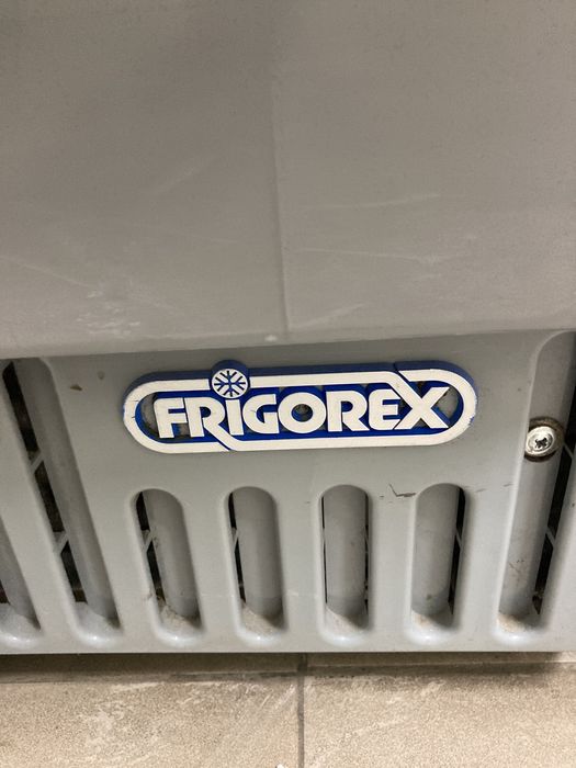 Холодильник Frigorex відкритого типу: 9 000 грн. - Холодильники Бар на Olx