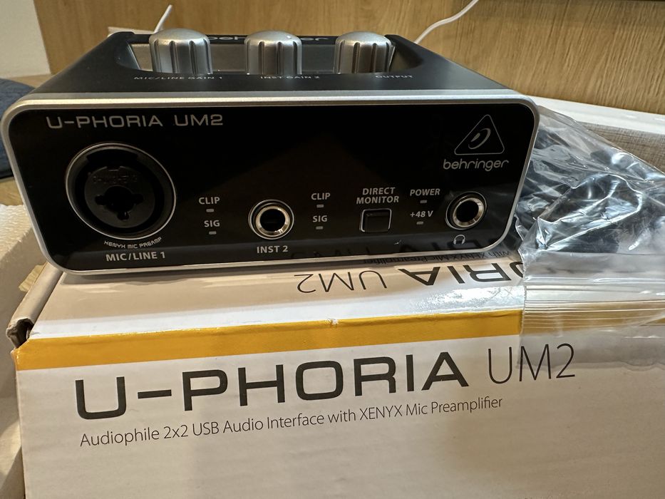 Звукова карта Behringer U-Phoria UM-2: 1 800 грн. - Студійне обладнання ...