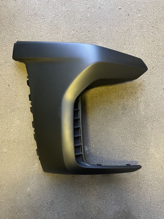 Накладка бампера права ліва Subaru Outback 2023 bt b16 57731AN63A: 90 ...