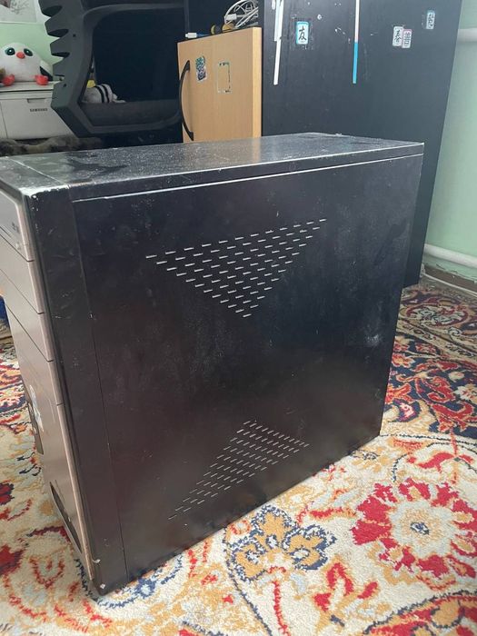 Системний блок і монітор: 1 000 грн. - Настільні комп'ютери Чернівці на Olx