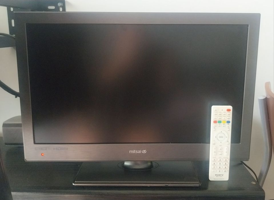 Televisor Monitor Mitsai 22 Polegadas a funcionar perfeitamente ...