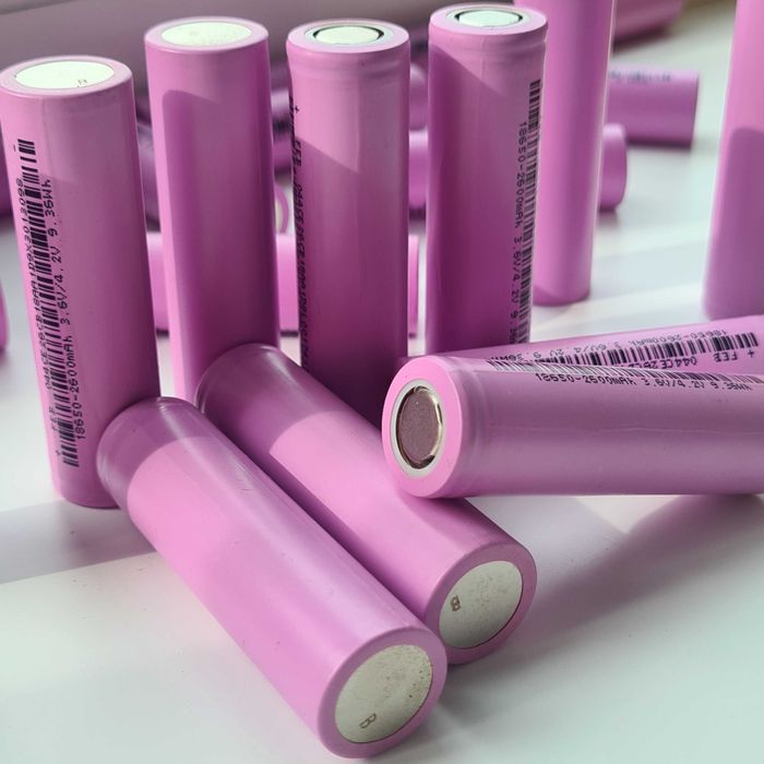 Аккумулятор 18650-2600 mah 3,6 v Новый: 65 грн. - Батарейки ...