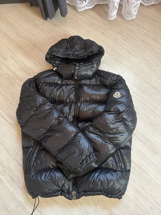 Пуховик Moncler: 1 500 грн. - Пуховики та зимові куртки Вороніж на Olx