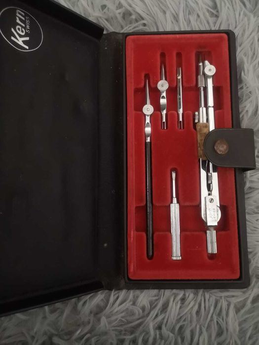 Compasso antigo da kern swiss Mina De Água • OLX Portugal