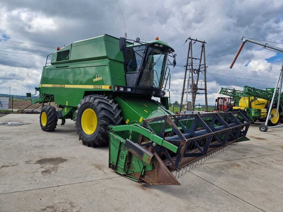Kombajn zbożowy John Deere 2266, heder 5.4, koła 800, 2066,2056 ...