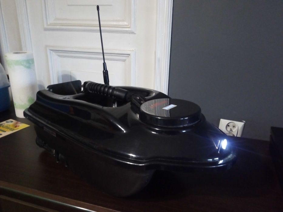 Łódka zanętowa boatman actor pro gps + echosonda Gdańsk Śródmieście • OLX.pl