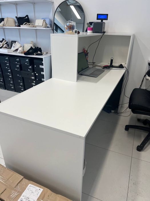 Lada biurowa sklepowa recepcyjna Józefosław • OLX.pl