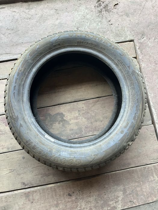 Автошина Goodyear UltraGrip 9 + 205/55 R16 91T: 1 250 грн. - Автошини ...