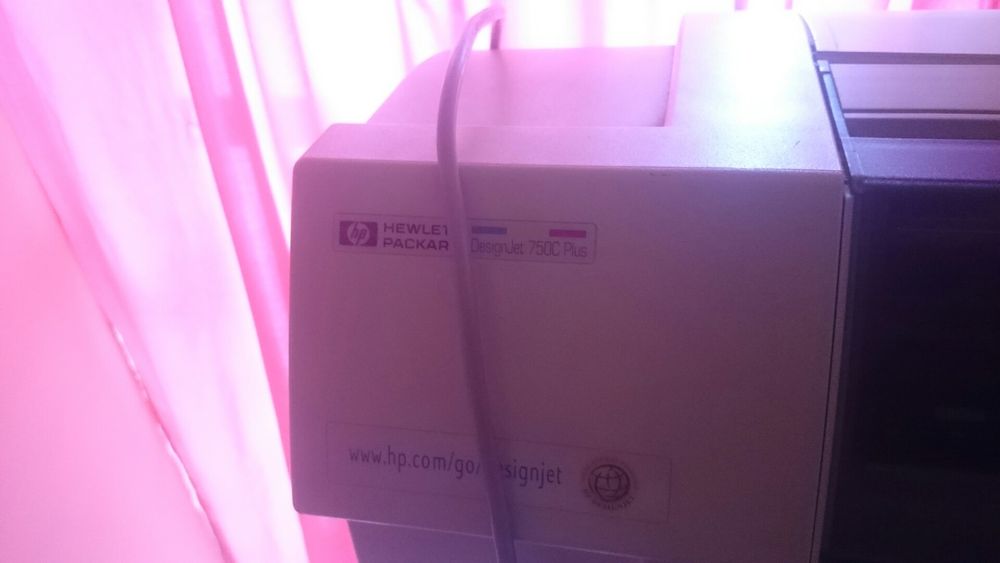 HP - Designjet 750 c plues Rio de Mouro • OLX Portugal