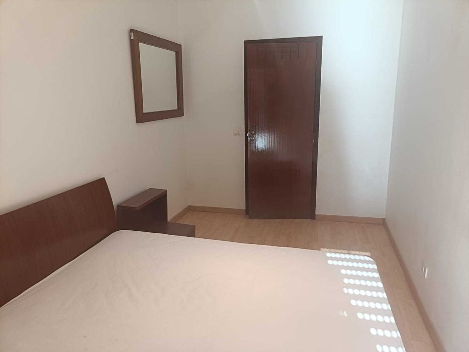 Quarto para alugar 285 euros, Vale da Amoreira Baixa Da Banheira E Vale ...
