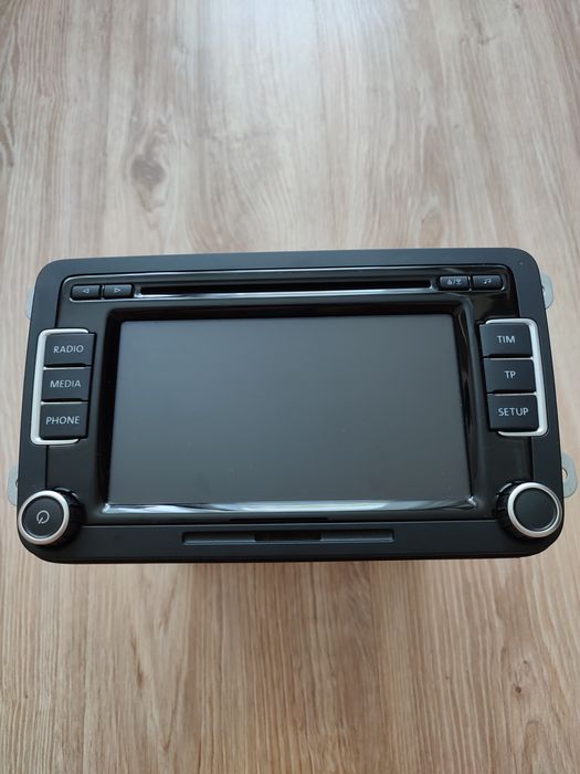 Radio VW Golf Passat Tiguan Polo Caddy Touran Seat Leon RCD 510 + KOD Świdnica • OLX.pl