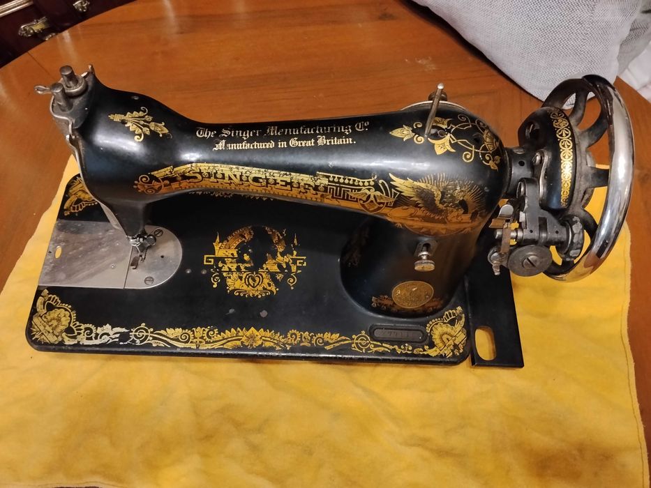 Máquina de costura Singer Sphinx dourada de 1905 Sintra • OLX.pt