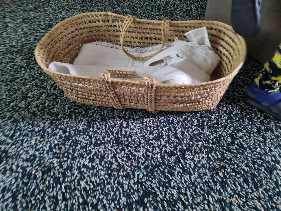 Alcofa Palha C/ Colchão e forro usado 2 Vezes faço Entrega domicílio ...