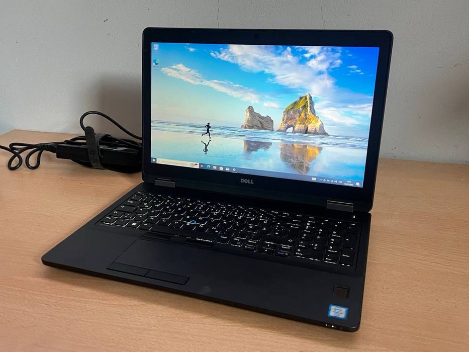 Ноутбук Dell | Intel Core i5-6300U / 8GB RAM / 128GB SSD: 2 500 грн. - Ноутбуки Снятин на Olx