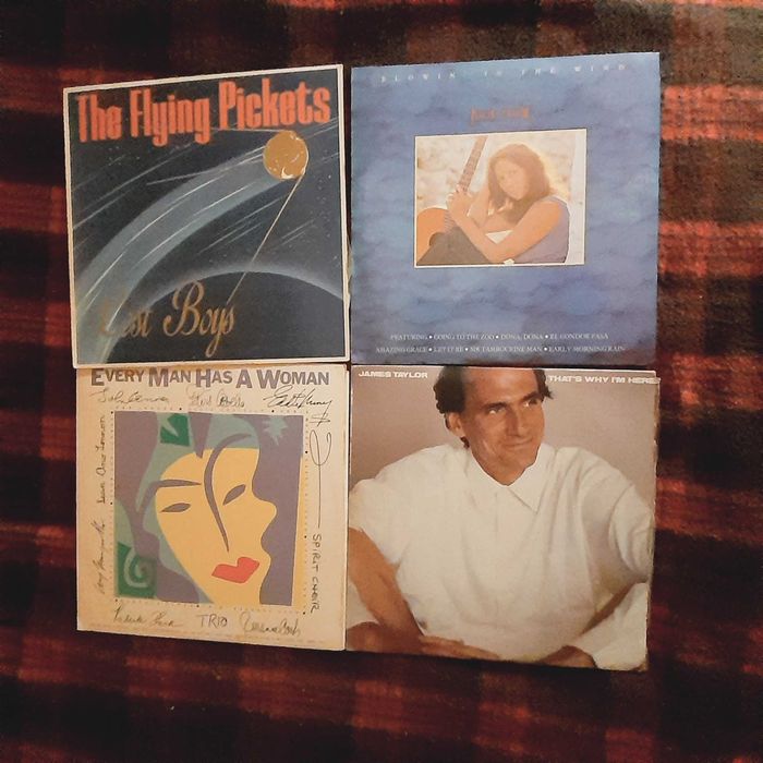 The Flying Pickets, Julie Felix, Paul Mccartney, Kim Cannes e outros ...