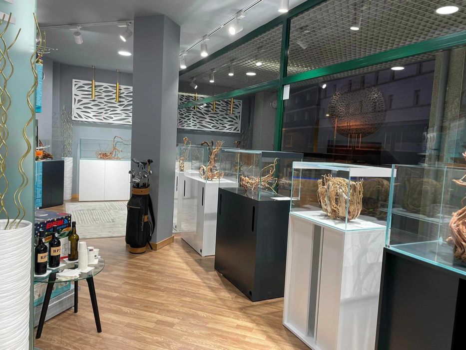 Aquários em extra clear Deluxe Maia • OLX Portugal