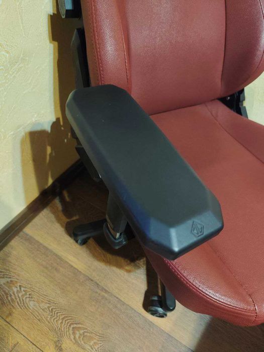 Геймерське крісло Anda Seat Kaiser 3 XL — ідеальний стан: 15 500 грн ...