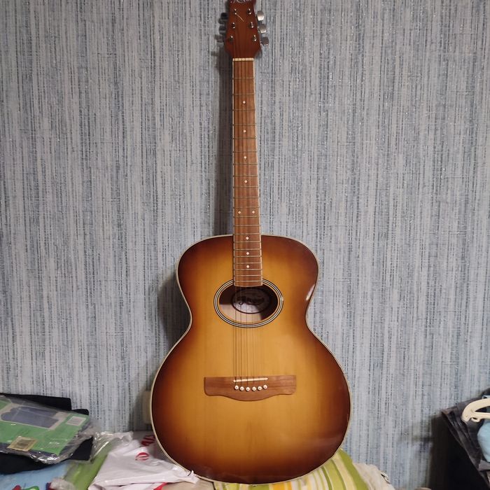 Гитара Renome в отличном состоянии: 2 000 грн. - Акустичні гітари Київ на Olx