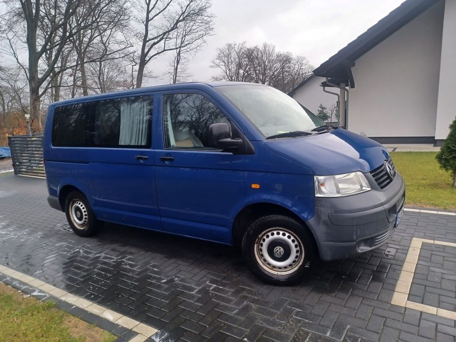Volkswagen T5 transporter 5 osobowy 1.9TDI Jeziory Wysokie • OLX.pl