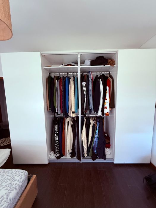 IKEA PAX – Guarda-roupa 300x236 cm | Como novo | 4 módulos + 3 gavetas ...