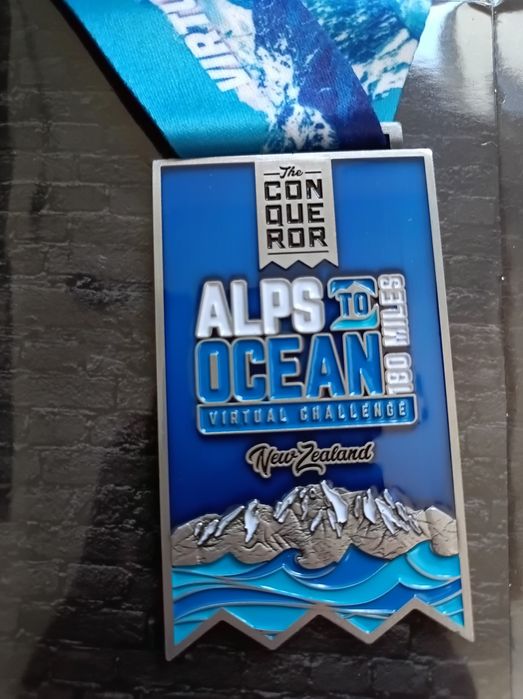 Medal z serii The Conqueror Virtual Challenge - Alps to Ocean Stare ...