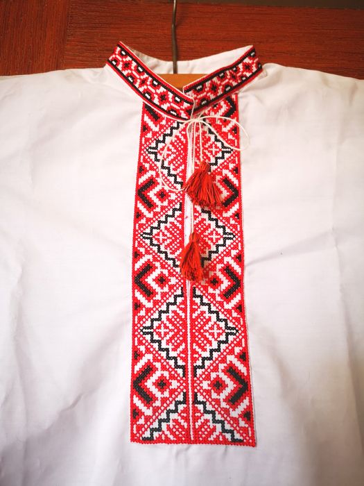 Вишиванка нова ріст 128 300 грн Одяг для хлопчиків Львів на Olx