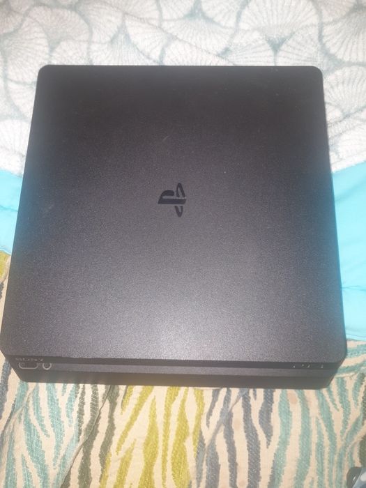 PS4 Playstation 4 500G Slim Gualtar • OLX.pt
