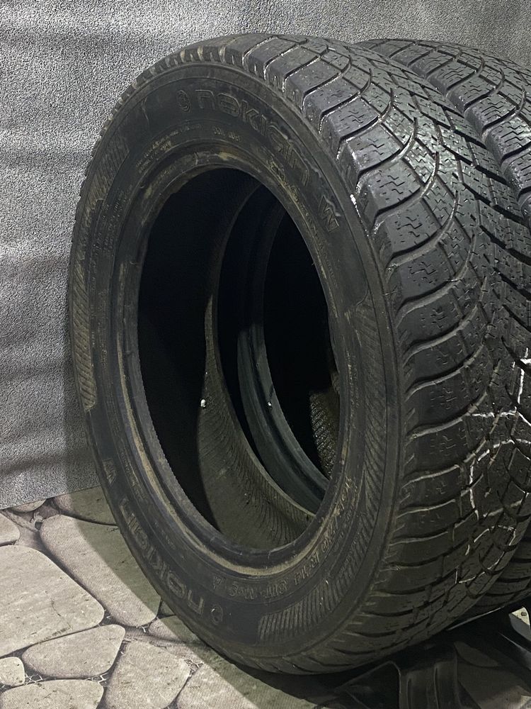 Зимова резина Nokian 165/70 R14: 400 грн. - Автошини Рівне на Olx