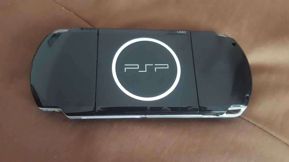 Psp 3004 desbloqueada Queluz E Belas • OLX Portugal