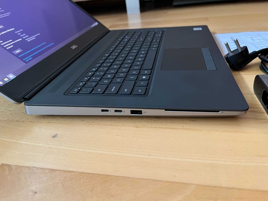 Laptop DELL Precision 7750 RTX 4000 RAM 16GB I5 7740 Lenowo 7760 i7 ...