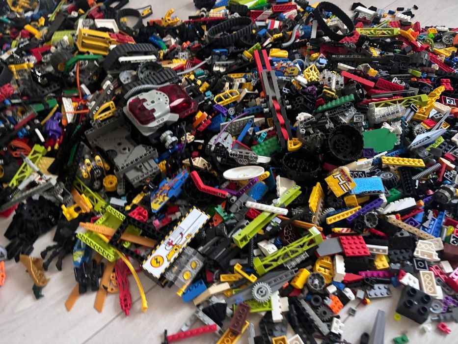 Lego mix 10 kg plus gratisy Wrocław Fabryczna • OLX.pl