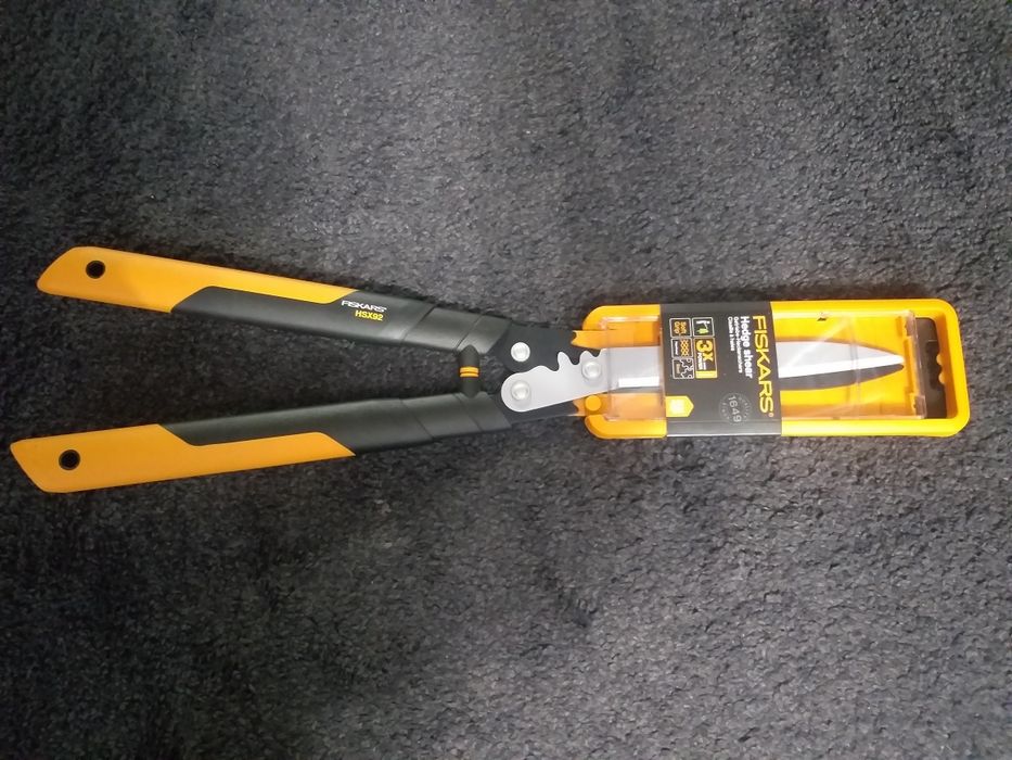 Ножиці для живоплоту Fiskars PowerGear X HSX92 кущоріз: 2 200 грн. - Ручний інструмент Київ на Olx