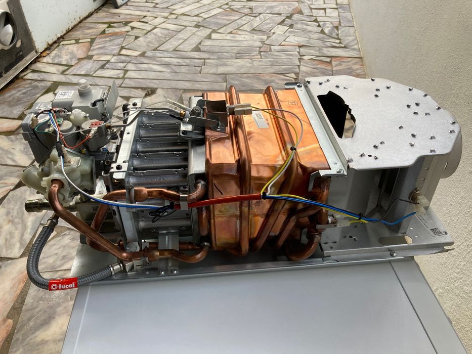 Esquentador zeus 11 litros Torres Novas • OLX Portugal