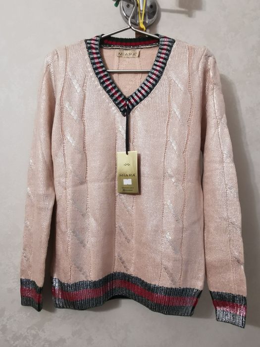 Святкова кофтинка з блиском 250 грн Кофтинки Корсунці на Olx