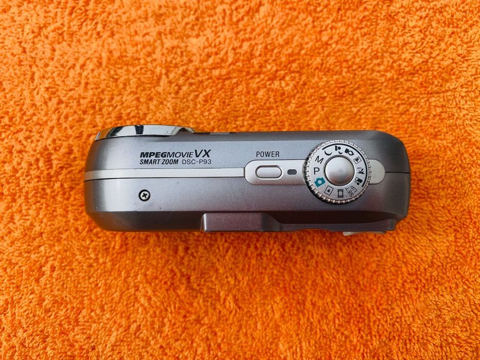 Vintage Sony Digital Camera from early 2000s maquina fotografica ...