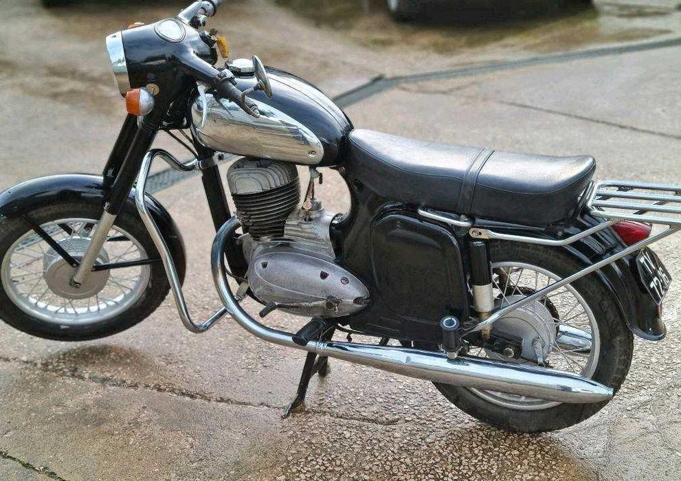 Moto Jawa 250 cc 559 Fátima • OLX Portugal