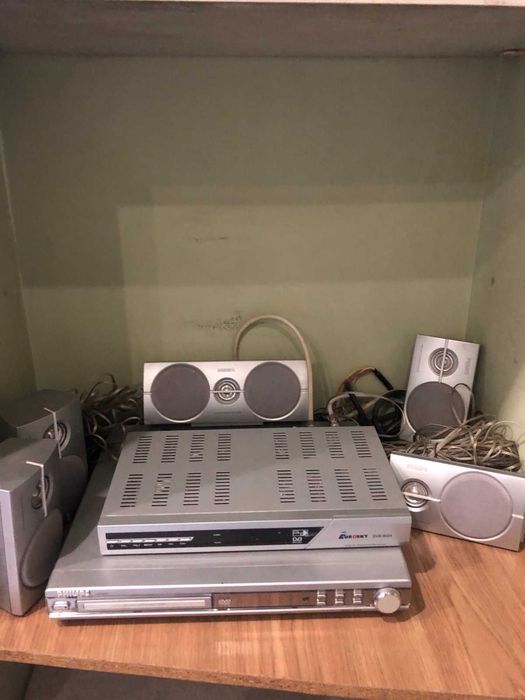 Домашний кинотеатр PHILIPS LX3600D: 2 000 грн. - Акустичні системи ...