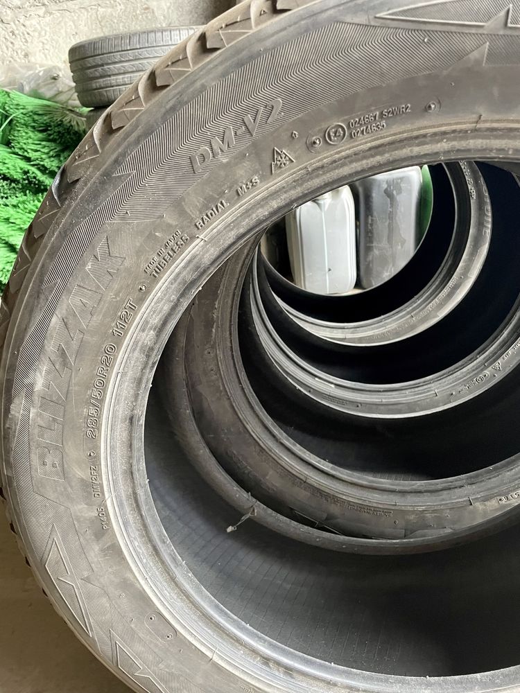 Зимові шини BRIDGESTONE Blizzak DM-V2 285/50 r20: 2 500 грн. - Автошини ...