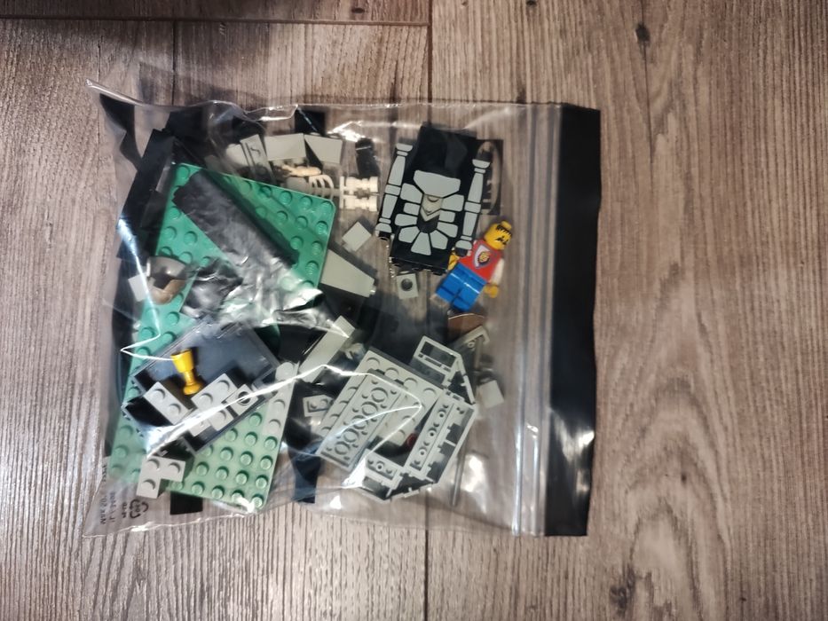 Royal Knights 6036 lego Skeleton Surprise castle zamek rycerze Kraków ...