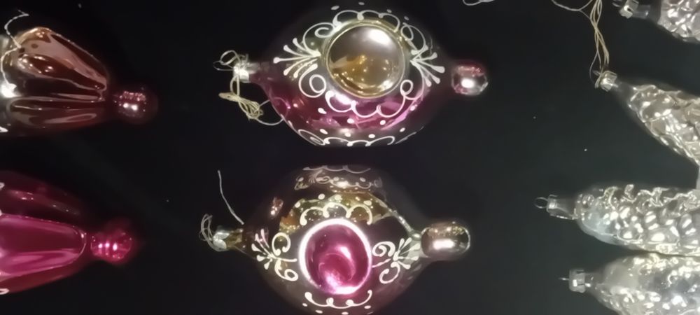 Bombki kolekcjonerskie prl formowe ,reflektory i szyszki Antoniów • OLX.pl
